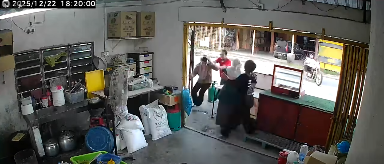 Dua Sahabat Didakwa Lakukan Rompakan, Terhadap Seorang Wanita Di Kok Lanas