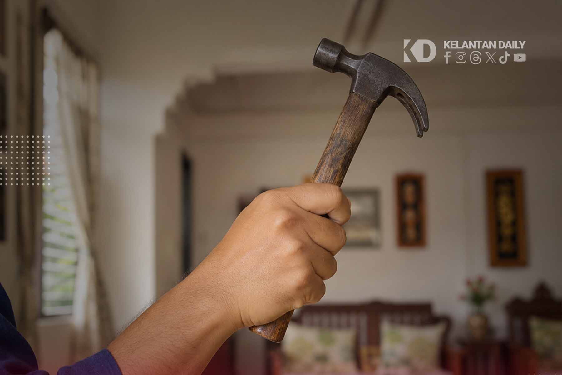 Halang Keluar Rumah, Nenek Cedera Parah Dipukul Cucu Dengan Tukul Besi